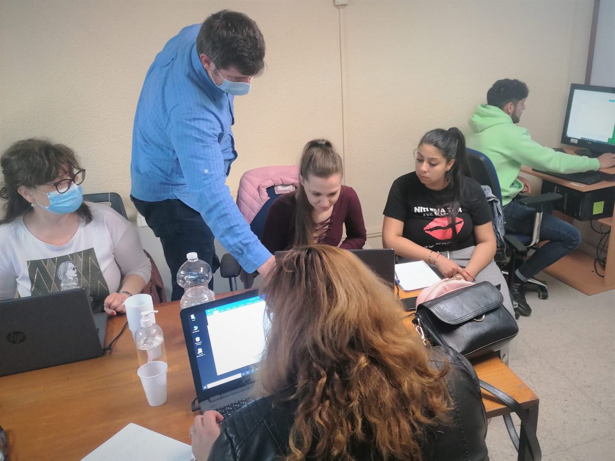 CURSO INICIACION EN INFORMATICA - Salva